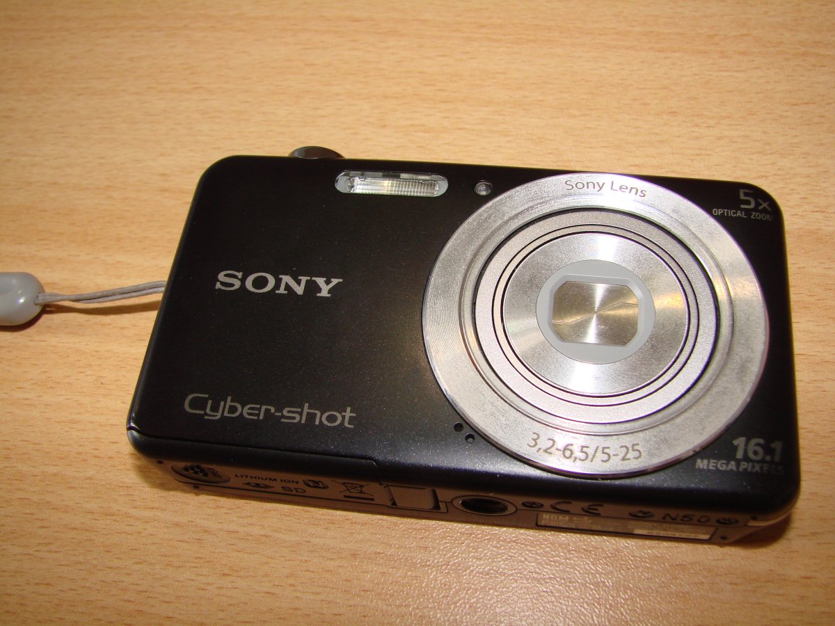 Sony Cyber-shot DSC-W710 16.1 mp compact Digital Camera with original ...